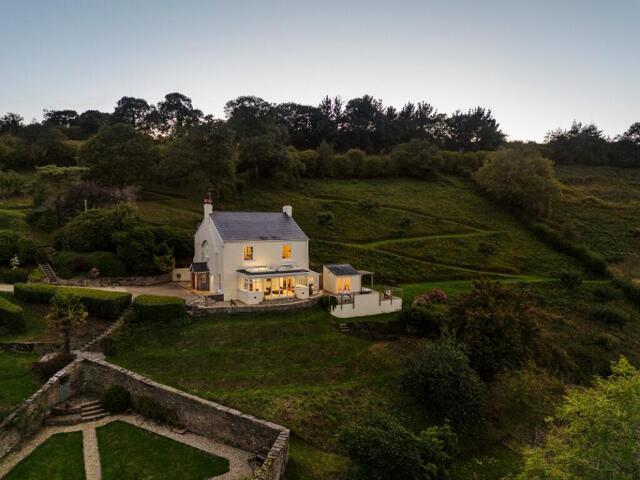 5 Bedroom House Blackawton Blackawton LS101996253