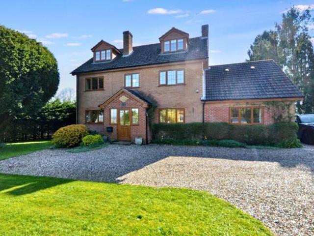 5 Bedroom House Brand Green Brand Green 100649374