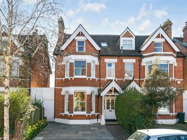 5 Bedroom House Brentford Greater London 100786420