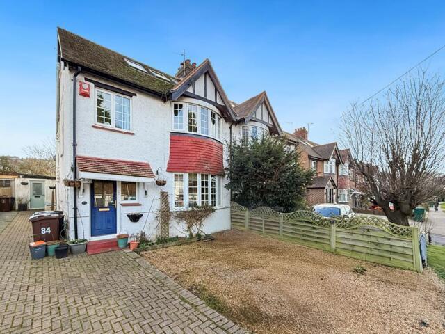 5 Bedroom House Brighton Brighton And Hove LS100456449