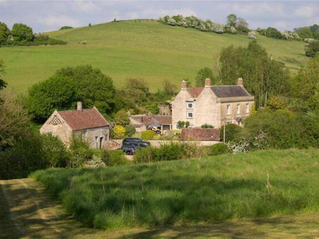 5 Bedroom House Bristol Bath And North East Somerset 101168366