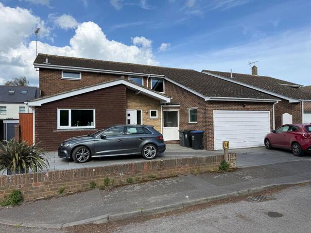 5 Bedroom House Broadstairs Kent LS99054735