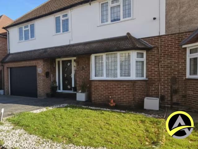5 Bedroom House Bromley Bromley 96790254
