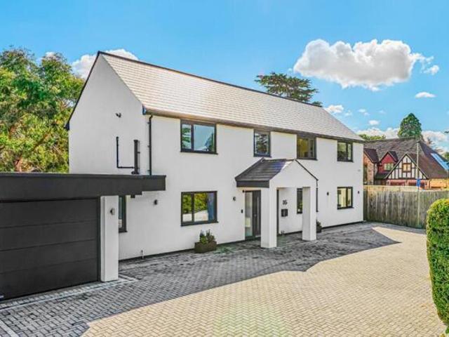 5 Bedroom House Bromley Greater London LS100426480