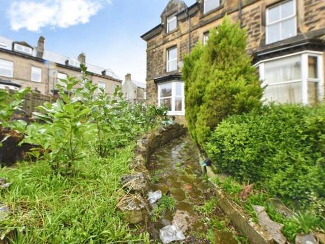 5 Bedroom House Buxton Derbyshire LS101674768