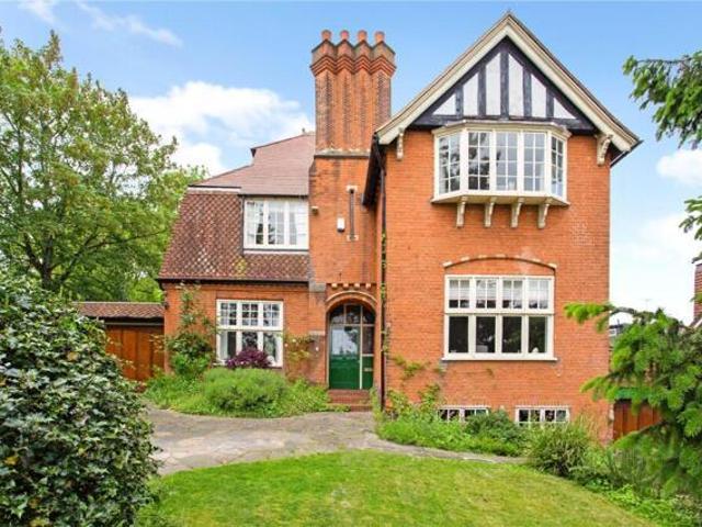 5 Bedroom House Buckhurst Hill Essex 100503077