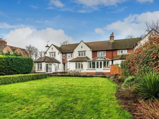 5 Bedroom House Godalming Surrey 100649370