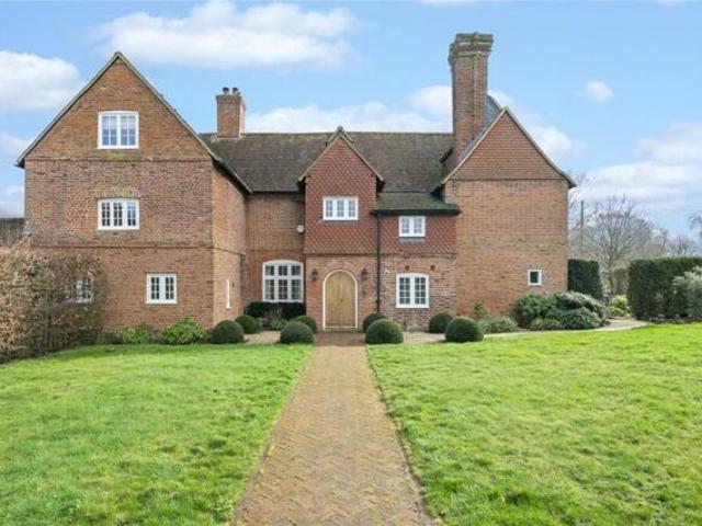 5 Bedroom House Guildford Surrey 100615231