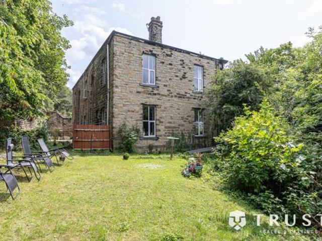 5 Bedroom House Dewsbury Kirklees 99642006