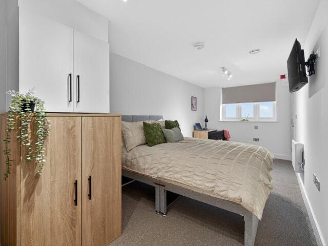 5 Bedroom House Derby Derbyshire 100710721