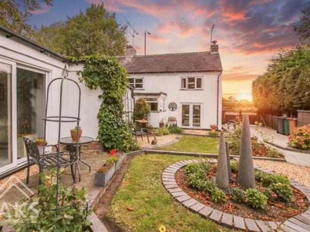 5 Bedroom House Derbyshire Derbyshire 101675076