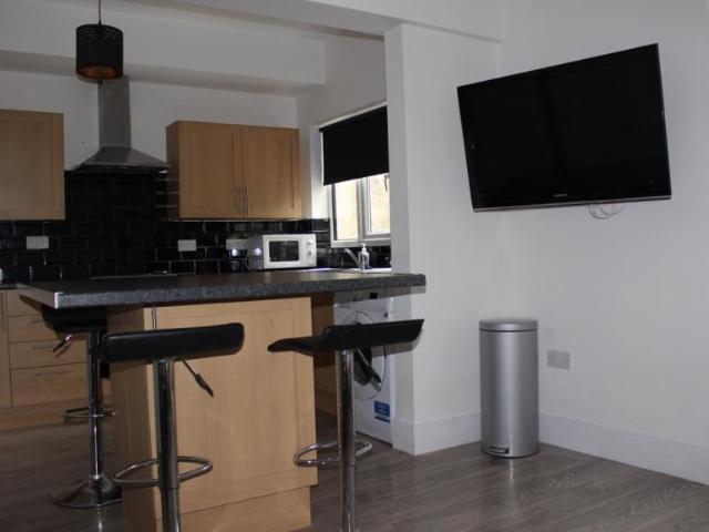 5 Bedroom House Dunkirk East Midlands 98286133