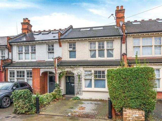 5 Bedroom House Enfield Greater London 99523636