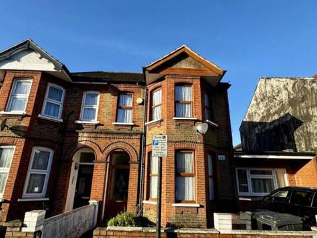5 Bedroom House Ealing Greater London LS98504142