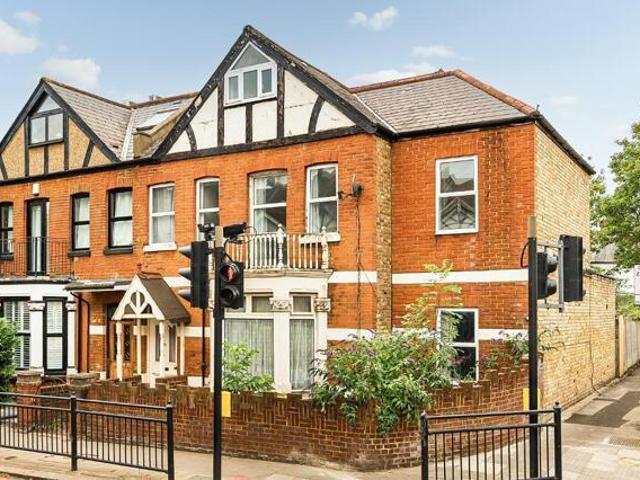 5 Bedroom House Ealing Greater London 99895531
