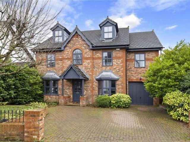 5 Bedroom House East Molesey Surrey 101351926