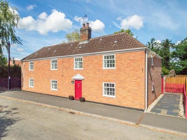 5 Bedroom House Ely Cambridgeshire LS101231658