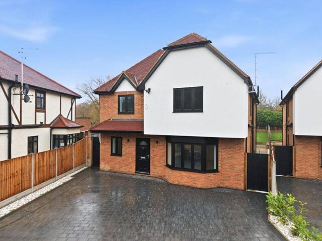 5 Bedroom House Epping Forest Essex 98834540