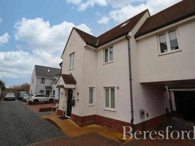 5 Bedroom House Essex Essex 99092655