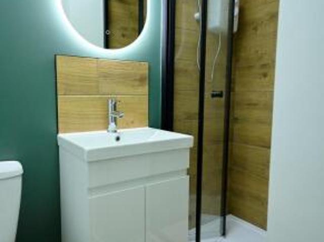 5 bedroom house for rent in 122 Queens Street, Sheffield, S1