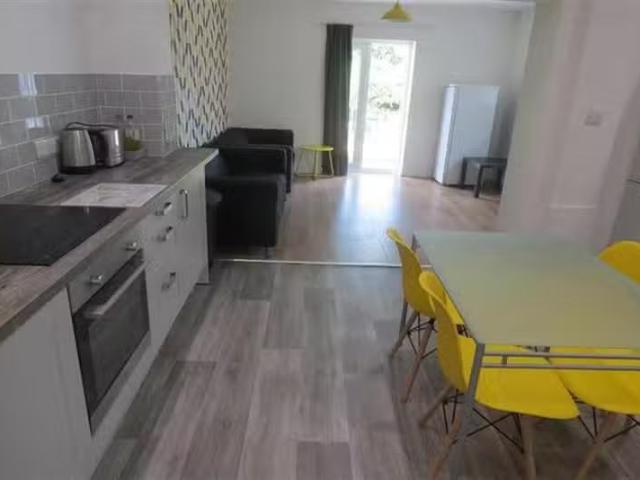 5 bedroom house for rent in 5 bedroom Detached House in Ensbur.