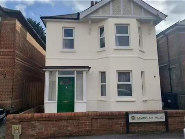 5 bedroom house for rent in 5 bedroom Detached House in Winton.