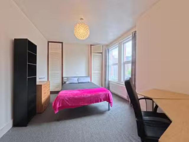 5 bedroom house for rent in Coronation Street, Brighton BN2