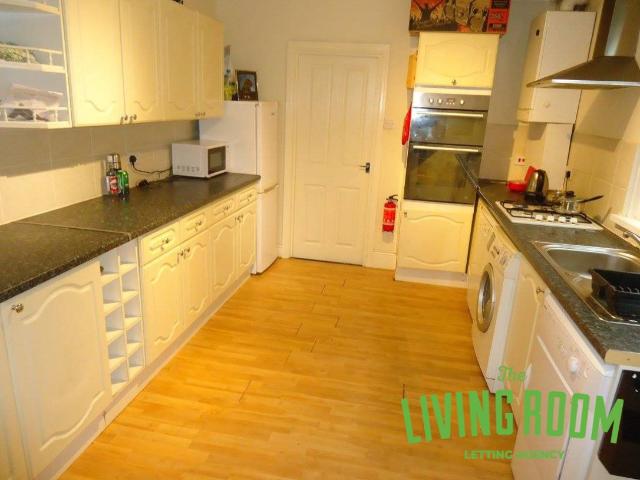 4 bedroom house for rent in Cardiff