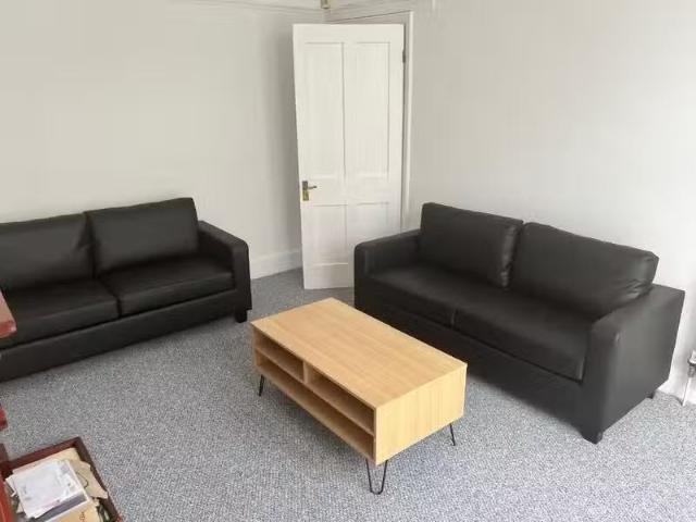 5 bedroom house for rent in Clare Avenue, Bishopston, Bristol.