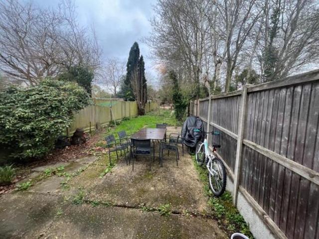 5 bedroom house for rent in Clifton gardens, Canterbury, CT2