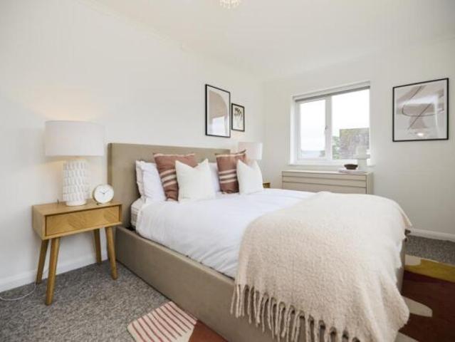 5 bedroom house for rent in Cumnor Rise Road Oxford OX2