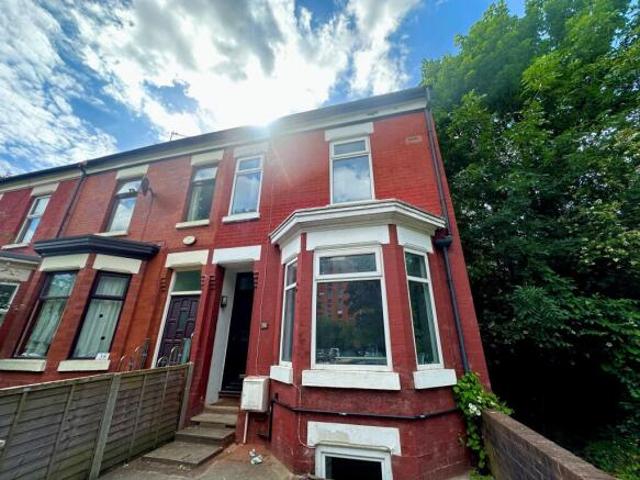 5 bedroom house for rent in Acomb Street, Victoria Park, M15