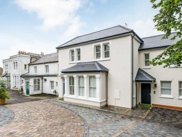 5 Bedroom House For Rent In Arkley, Hertfordshire