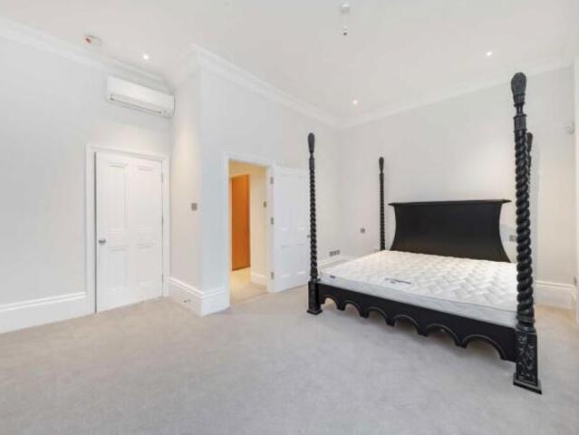 5 bedroom house for rent in Blenheim Terrace, St John's Wood, NW8