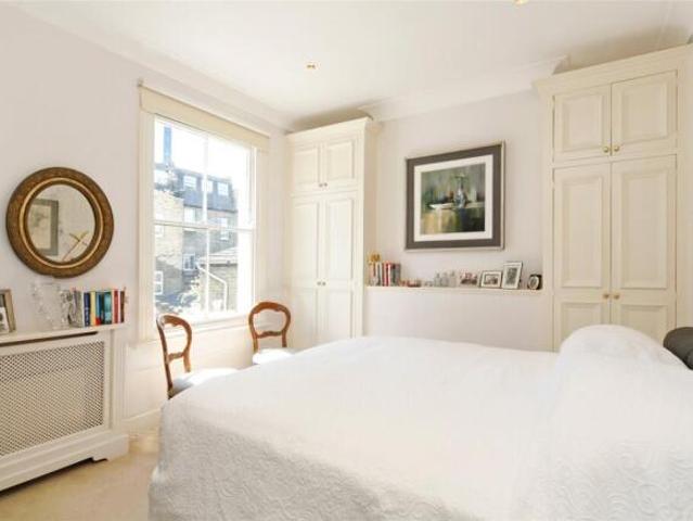 5 bedroom house for rent in Brynmaer Road, London, SW11