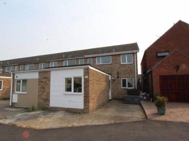 5 bedroom house for rent in Broome Close CO7 9QU CO7