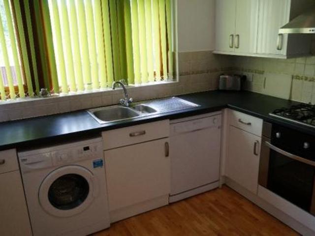 5 bedroom house for rent in Burnieside Court, 8D Queens Road, Huddersfield, West Yorkshire, HD2 2AE, HD2