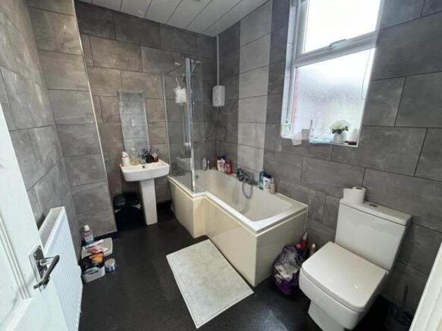 5 bedroom house for rent in Garmoyle Road, Liverpool, L15