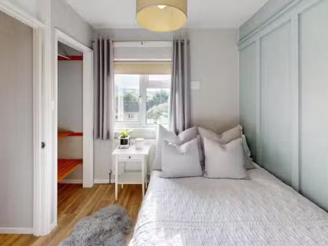 5 bedroom house for rent in Garrick Road, Bath, BA2
