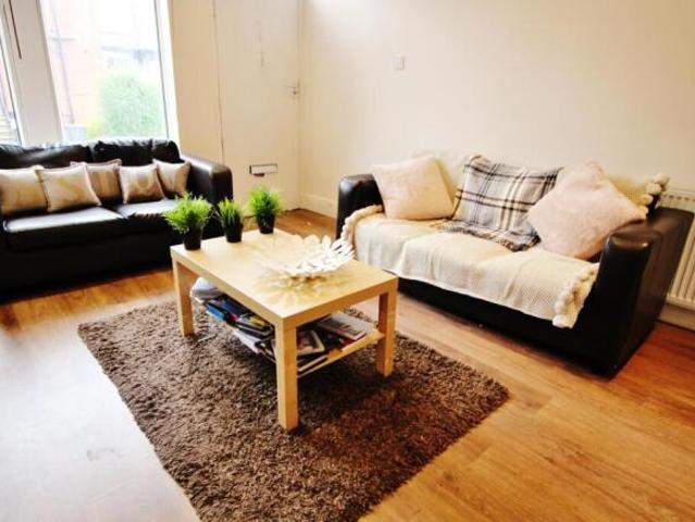 1 bedroom house share for rent in Grimthorpe Terrace, Leeds, LS6