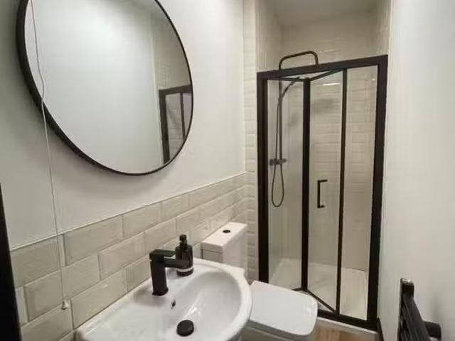 5 bedroom house for rent in Daisy Road, Birmingham, B16