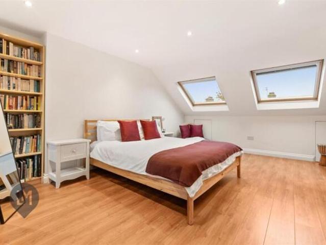 5 bedroom house for rent in Elborough Street, London, SW18