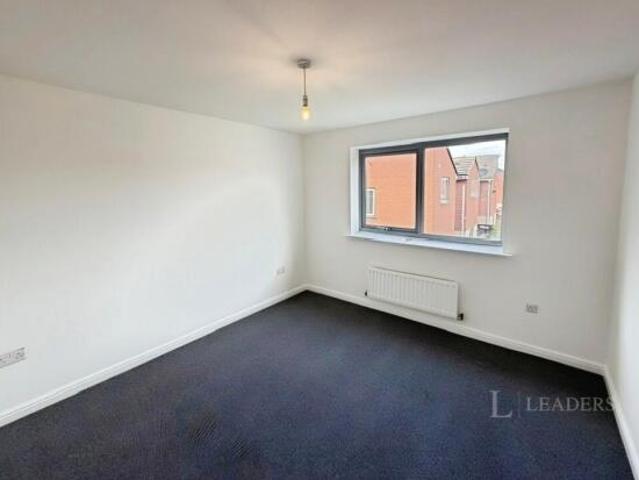 5 bedroom house for rent in Falconwood Way, M11