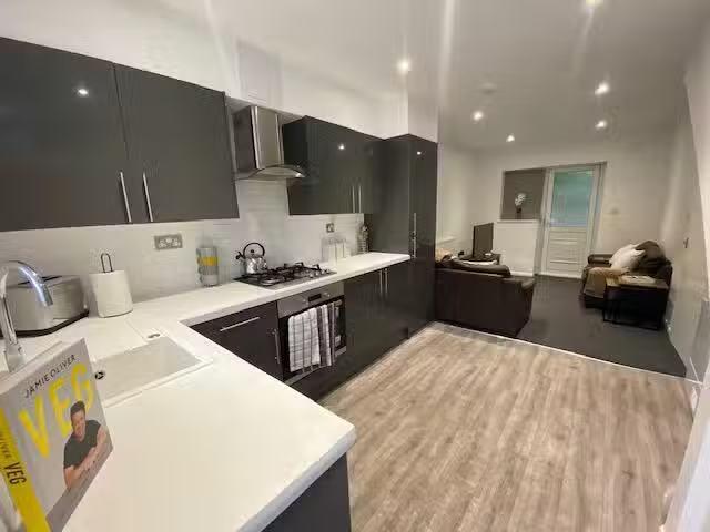 5 bedroom house for rent in Fladbury Crescent Copy, Selly Oa.