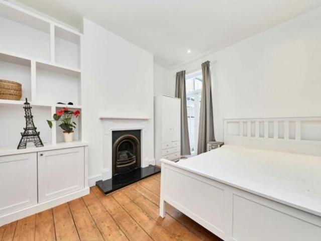 5 bedroom house for rent in Kay Road, Stockwell, SW9