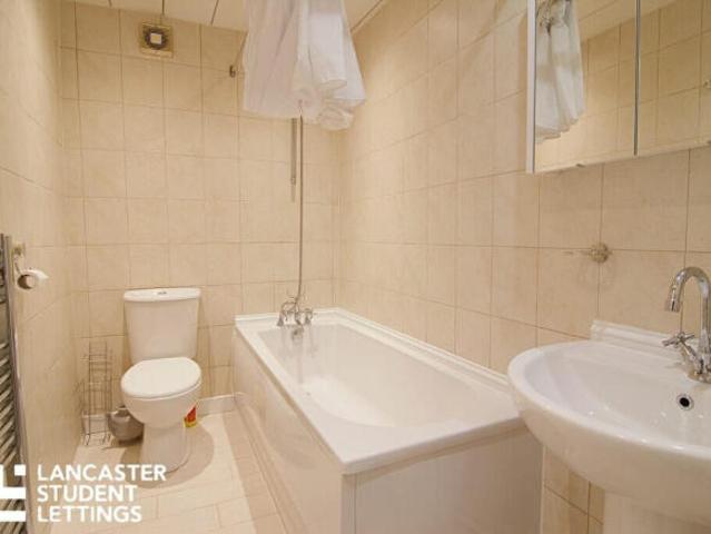 5 bedroom house for rent in King Street, Lancaster, LA1