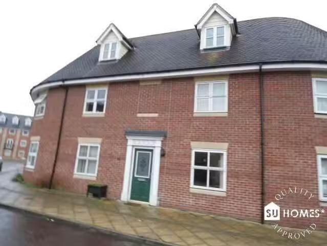 5 bedroom house for rent in Hatcher Crescent, Colchester, Esin.