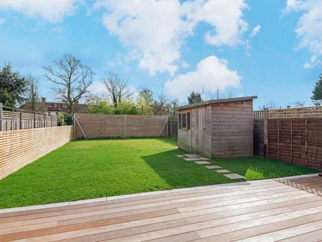 5 bedroom house for rent in Haynt Walk, SW20