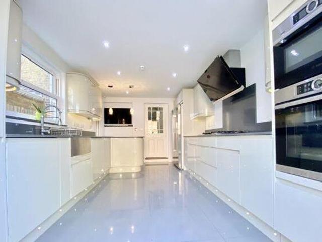 5 Bedroom House For Rent In Hackney
