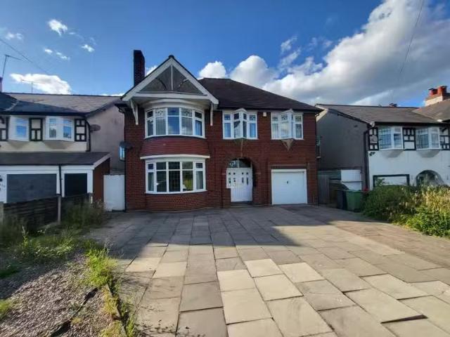 5 bedroom house for rent in Hagley Road, Hayley Green, B63